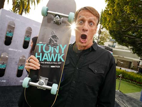 Skateboarding Pictures Of Tony Hawk Skateboard Tony Hawk And Remake