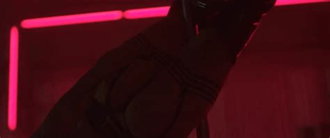 Nude Video Celebs Abbey Lee Nude Simone Kessell Nude Outlaws 2017