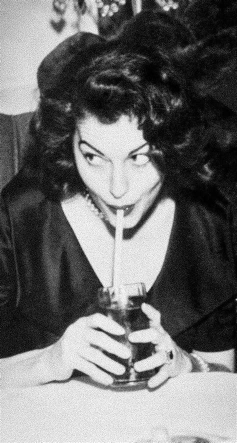 Pin On Only Ava Gardner Most Beautiful Hollywood Actress 1950s