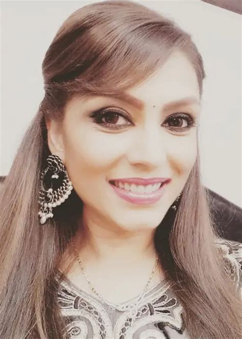 Anjali Mukhi Biography Wegreen Entertainment