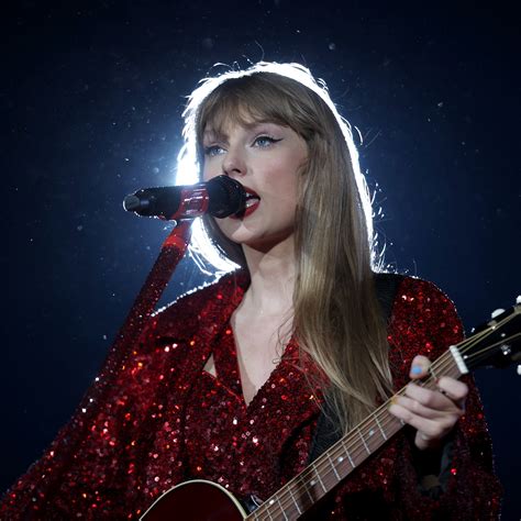 Vista Traseira Do Updo Taylor Swift