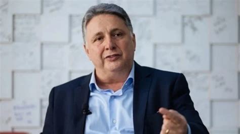Ex Governador Anthony Garotinho Internado R Dio Fm