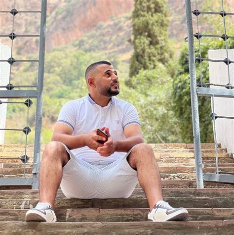 فى حمد الله عبادة عظيمة، فحمد الله يعني رضا العبد عن أفعال ربه، والتسليم لقضائه وخير ما