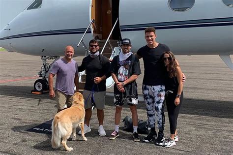 Yankees Aaron Judge Girlfriend Land In New York For Spring Training