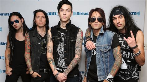 Video Black Veil Brides And The Bvb Army On The New Bvb Album Louder