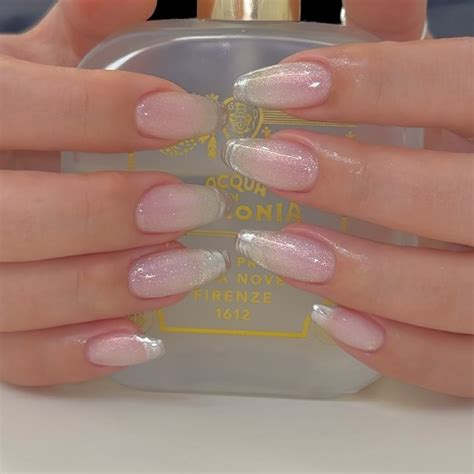 네일코코니 서울대입구네일 봉천네일 신림네일 자석프렌치뉘앙스파우더 인기 많은 요 아트 행사 중이니 꼬옥 해보세요🩵 Price 100000won ⋆⁺₊⋆ ɴᴀɪʟ