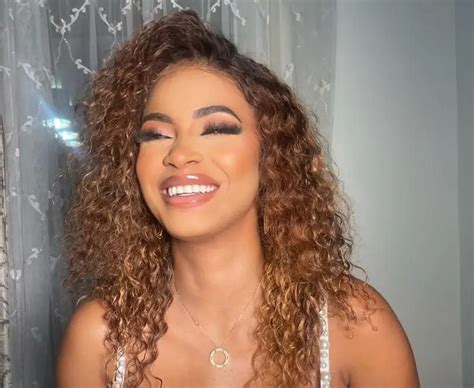 Cameroun : Coco Emilia réapparaît plus séduisante que jamais sur la toile - Afrique sur 7