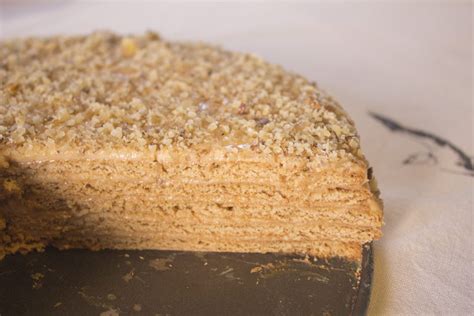 Торта “Медовик” с готови блатове In Wonderland Kitchen