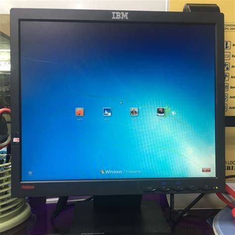 Ibm Thinkvision L170 17 Lcd Monitor Black Computers And Tech