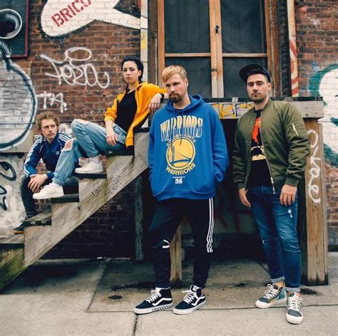 COSBY releases an appealing music video for their “Spaceship” single