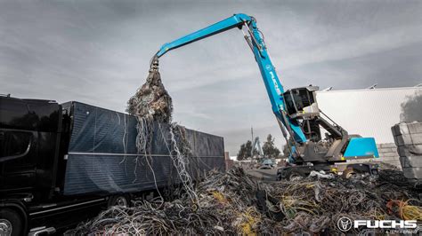 Fuchs 360 Material Handler