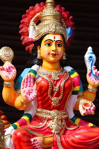 Dewi India Laksmi Laxmi Patung Budaya Religius Foto Stok Unduh Gambar