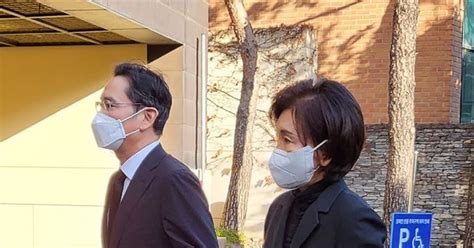 손복남 고문 빈소 조문하는 이재용 회장과 홍라희 전 관장