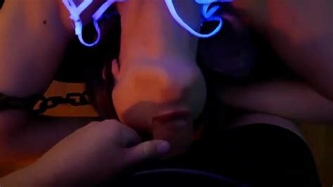 Watch Sexy Sexual Gaming With Blindfolded Chick For Free