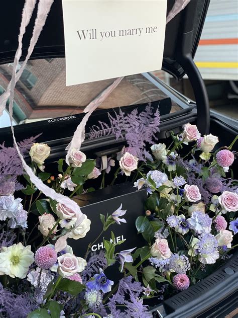 트렁크 꽃장식 중형 이상 클래스아홈