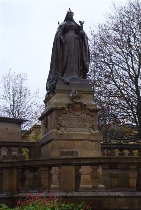 Statue Of Queen Victoria © Philip Halling Cc By Sa20 Geograph