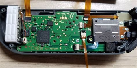 Nintendo Offering Simple Fix For Disconnecting Switch Controllers Updated Ars Technica