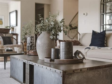 15 Coffee Table Arrangement Concepts That Steal The Show