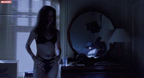 Mary Louise Parker Nue Dans Mr Wonderful