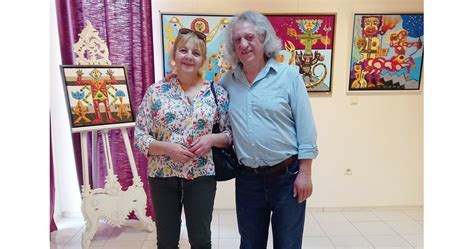 Синът на Милко Балев събира миди за изложба