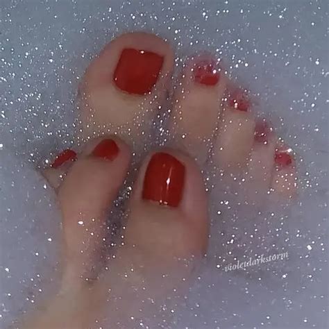 Lets Get Bubbly 💕 Scrolller