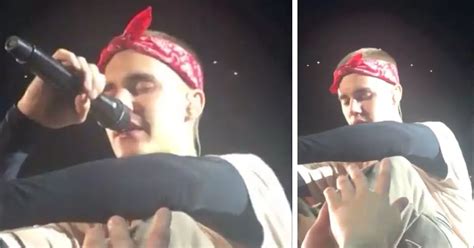 Justin Bieber Breaks Down In Tears On Stage As He Gives Emotional Performance On Purpose Tour