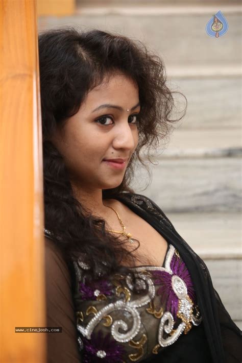 Deepu Stills Photo 14 Of 114