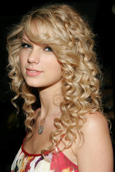 Taylor Swift S Beauty Evolution Taylor Swift S Beauty Transformation In Photos