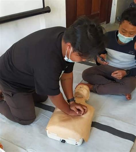 နမ့်ဆန်၌ မြို့နယ်ကြက်ခြေနီအသင်းခွဲမှ အရေးပေါ်ရှေးဦးပြုစုခြင်း သင်တန်းပို့ချ Information And