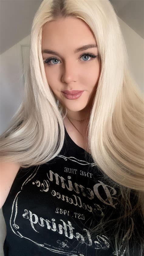 Rate my face please 23F : r/FaceRatings