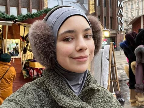 12 Potret Kecantikan Putri Ayu Azhari Yang Mulai Beranjak Dewasa