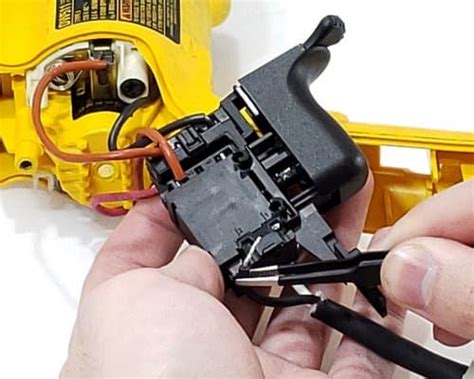 What Should I Do If My Dewalt V Drill Light Won T Turn Off