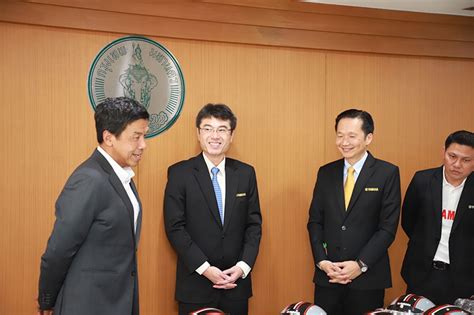 ยามาฮ่าเดินหน้าโครงการ Safety มีสติ มอบหมวกนิรภัยฉลองครบรอบ 67 ปี