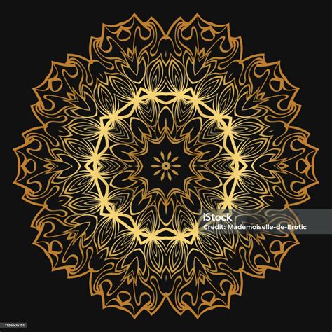 럭셔리 골든 색 핸드 헤나 민족 만다라 원형 레이스 장식입니다 벡터 일러스트입니다 색칠 책 인사말 카드 초대장 문신 안티 스트레스 치료 패턴입니다 0명에 대한 스톡 벡터