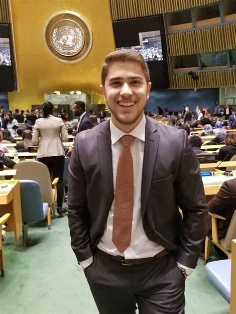 Како се мести оглас за државна работа ИРЛ