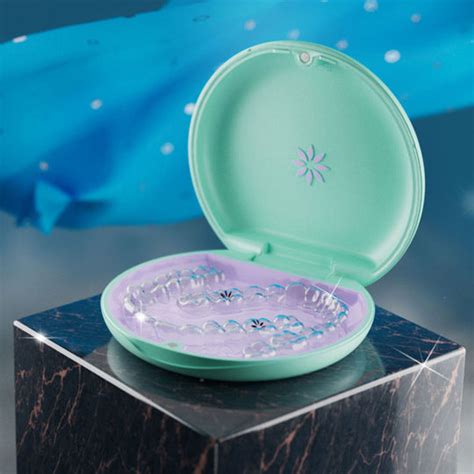 Invisalign™ Aligner Case In Lavendream Invisalign Store Canada