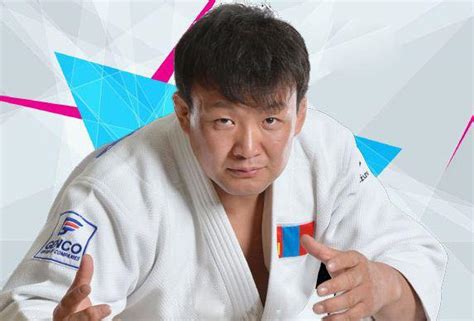 Хуулийн хариуцлага хүлээсэн тамирчин дасгалжуулагч нарт сар бүрийн урамшууллыг олгохгүй