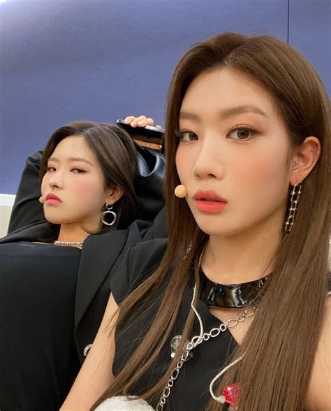 Loona Pics On X Olivia Hye Kim Kpop Girls