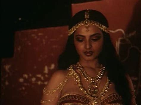 ধ্রুব উৎসব ১৯৮৪ গিরিশ কার্নাড পরিচালিত এবং শশী কাপুর প্রযোজিত উৎসব