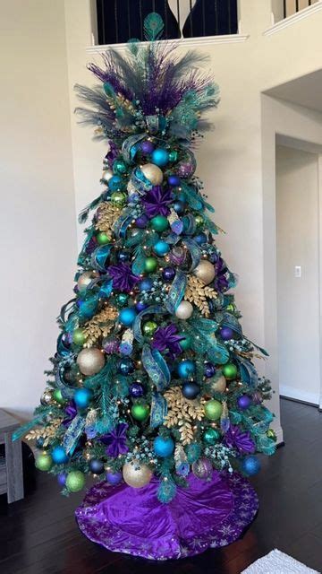 Stunning Peacock Christmas Tree Decor Inspiration