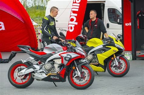Zdjęcia Track Dacy Aprilia 2022 Na Torze Slomczyn Relacja Aprilia Riding Experience Na Torze