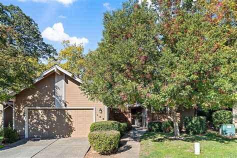 Beds 3 Baths 2 Living Space 2100 Sq Ft