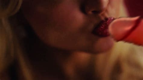 Sabrina Carpenter Bed Chem Pmv By Iedit Eporner