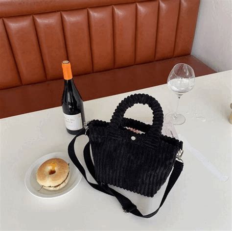 겨울 필수가방 골덴 가방 코듀로이 기본 크로스백 데일리 백 토트백 에이블리