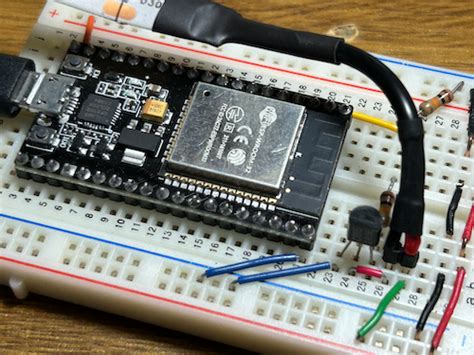 Esp32 Micropython Mqtt で Cloudwatch Alarmを机上で表示するデバイスを作ってみました