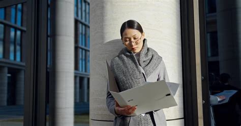 Lowyer Advocate Websutebook Videos One News Page Video