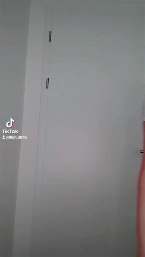 Mommy Wants To Play Scrolller