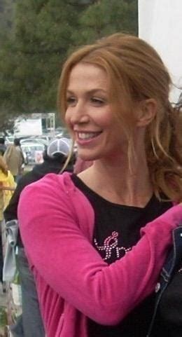 Where Is Poppy Montgomery Now Exploring Her Life Today Splatterly