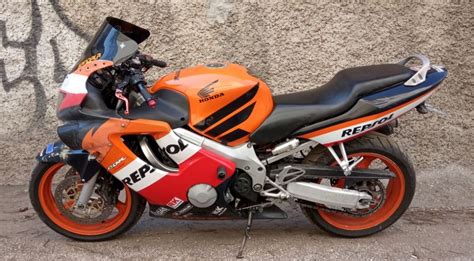 На части Honda CBR 600 F4,Хонда ЦБР Ф4 гр. Русе Център • OLX.bg