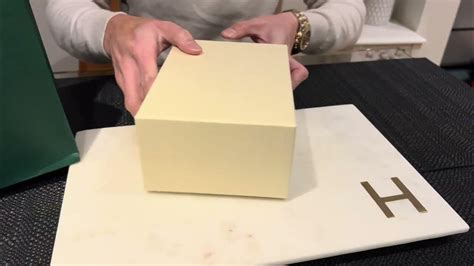 2024年7月9號 究竟我買什麼錶？ 等咗兩日，今日終於開箱攞錶。信不信由你。勞力士唔使食骨，唔使抄價 直接入到。12 6711chnr